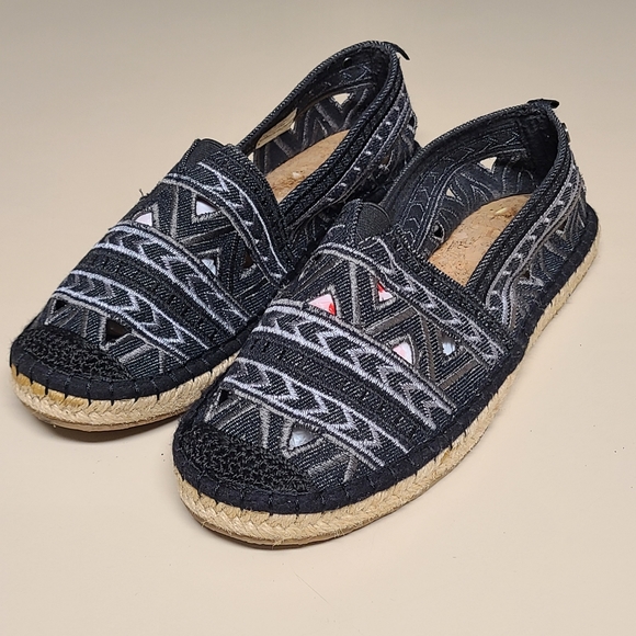 The Sak | Shoes | The Sak Aztec Pattern With Cut Outs Woven Slip On ...